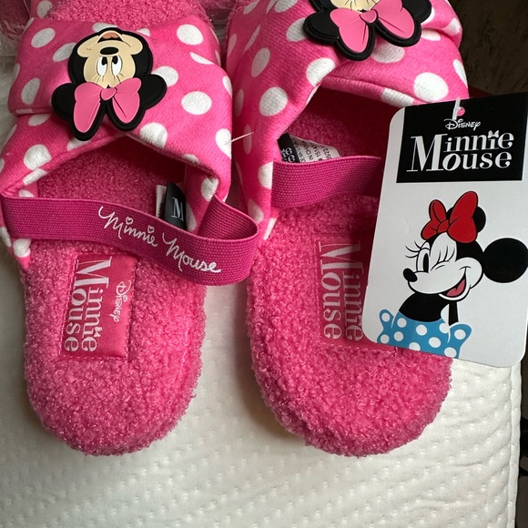 Disney | Shoes | Disneys Minnie Mouse Girls Slippers Originalnewno Box ...